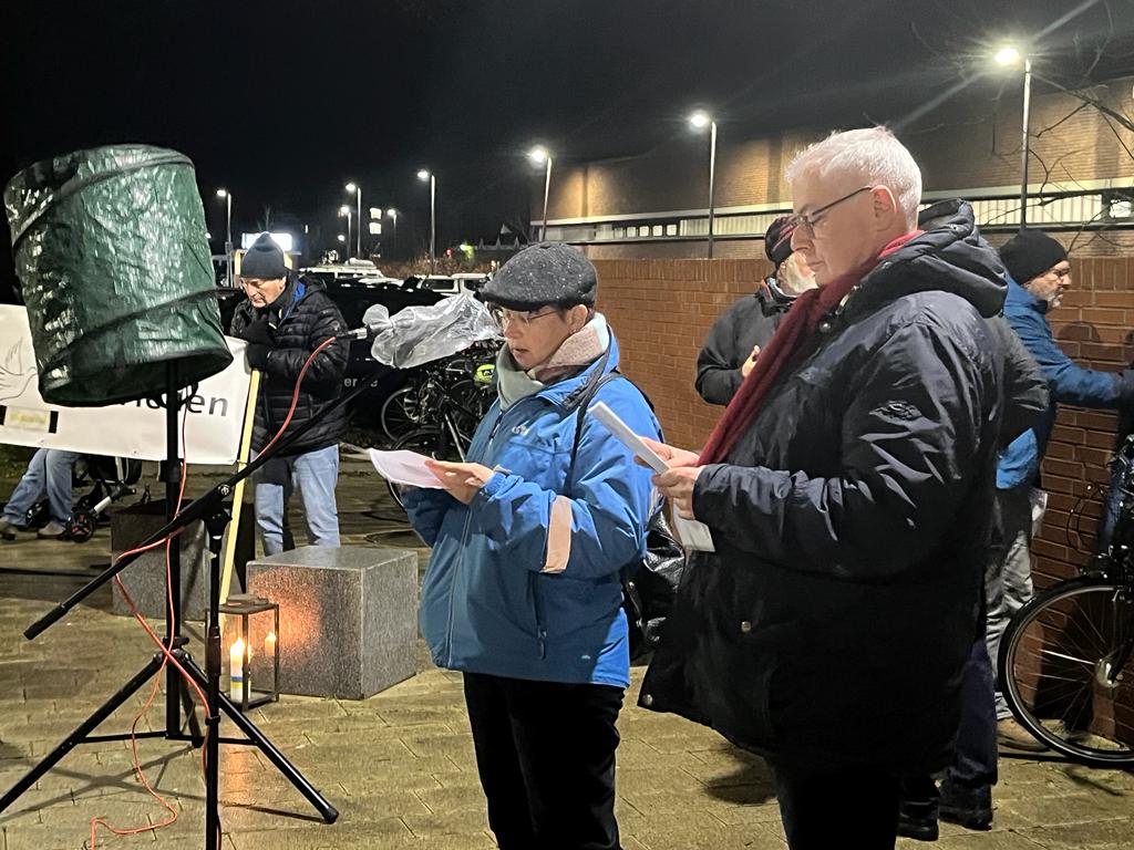 Mahnwache gegen den Krieg › SPD LogaLogabirum